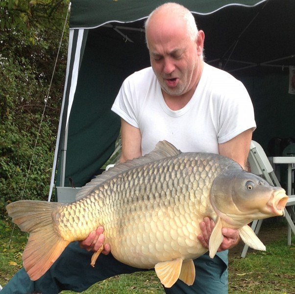 A Massive Haul of Monster Carp at Villefond - Angling Lines Blog 🎣