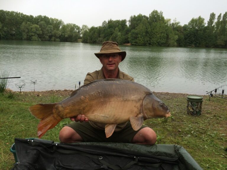 Stunning 47lb Common Carp at Blue Lake 🎣