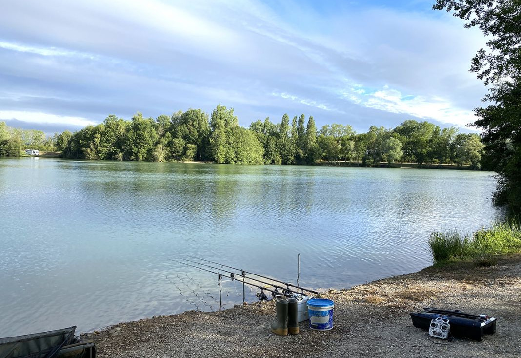 Carp fishing in France at Blue Lake | Angling Lines